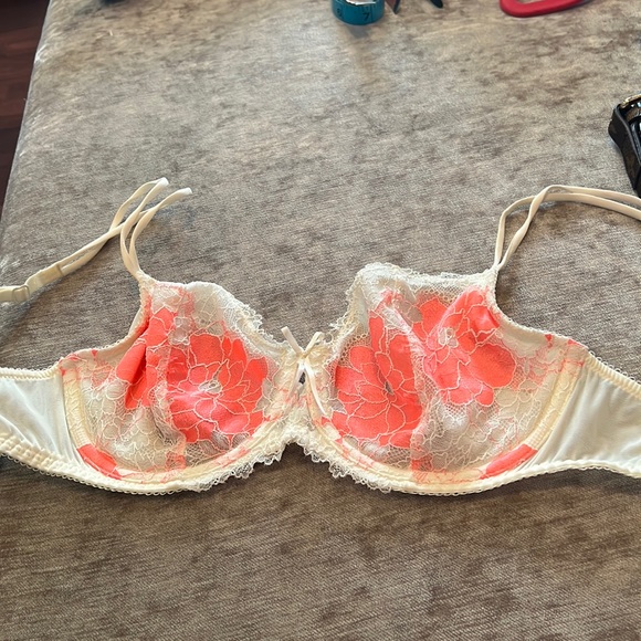 b.tempt’d | Intimates & Sleepwear | Barbiecore Btemptd 3dd Pink ...